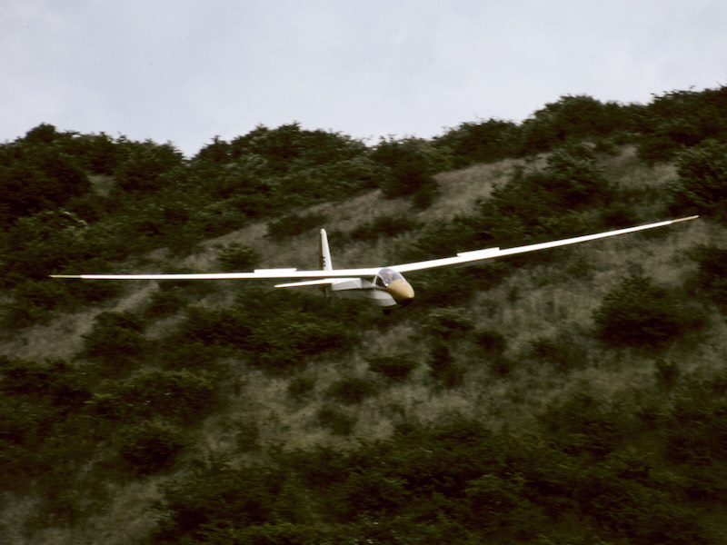 Robin Aircraft glider tow aircraft—Mistral Aviation